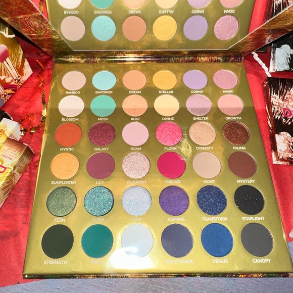 BH Cosmetics | Makeup | Htf Bh Cosmetics X Doja Cat Mega Set W Gold Bag ...